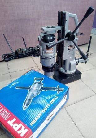 KPT-POWERMASTER KW10E – 31MM H.D DRILL + MAGNETIC STAND [KMS-95RT]