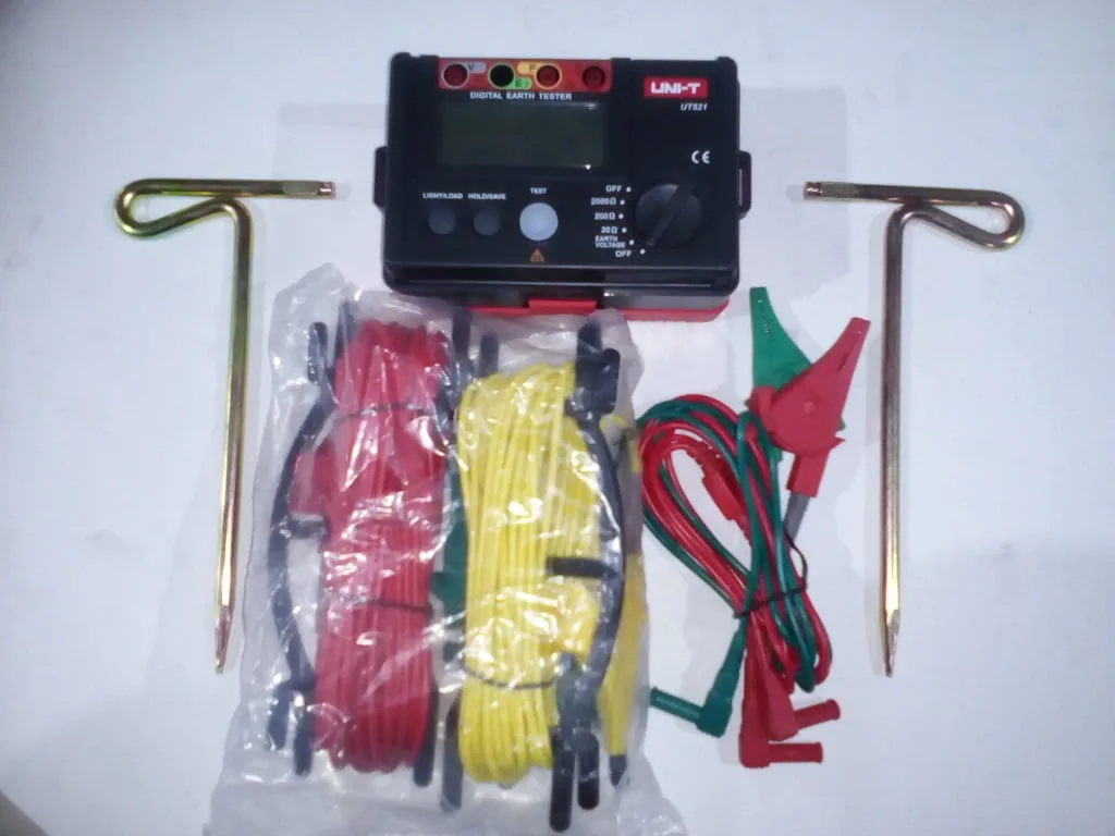 UNI-T UT521 DIGITAL EARTH TESTER