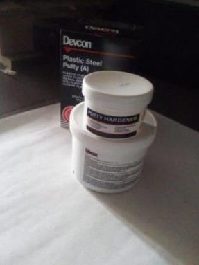DEVCON PLASTIC STEEL PUTTY A 500G – Toolz.ng