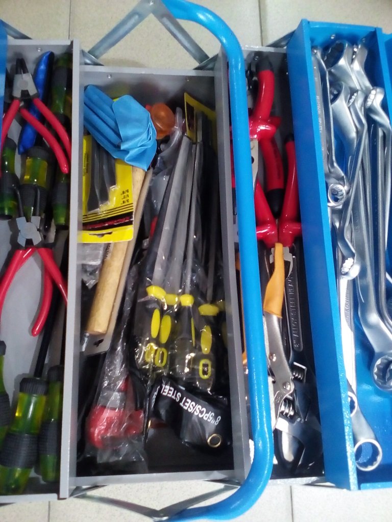 98PC CUSTOM-BUILT MECHANICAL TOOLS KIT – Toolz.ng