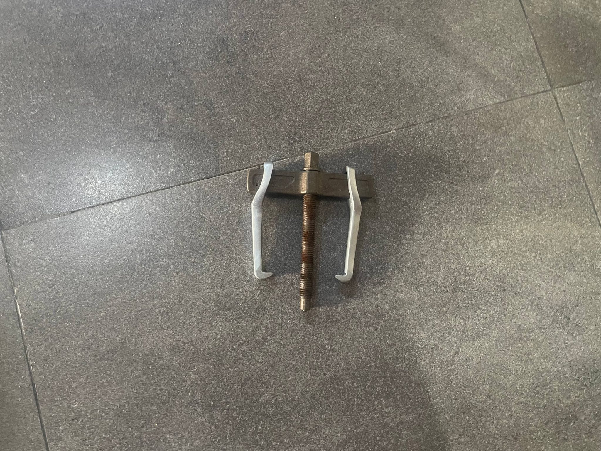 4" 2 Arm Jaw Puller For Small Bearing Removal