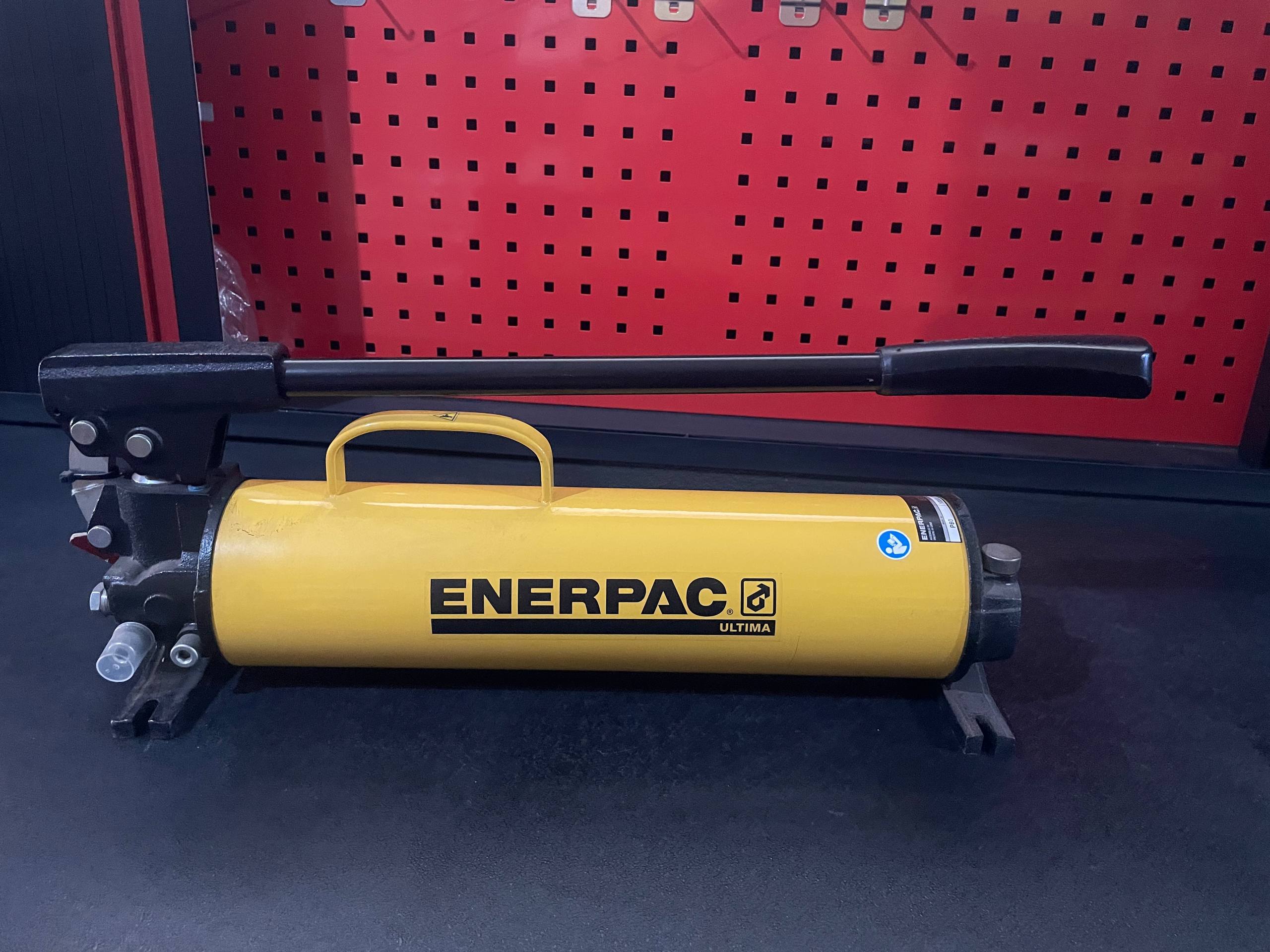 ENERPAC P80 700 Bar Hydraulic Hand Pump